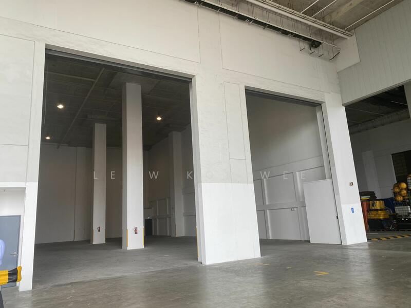 Marine , oil & gas use 12m workshop / warehouse with overhead crane & office ; Openyard space ...