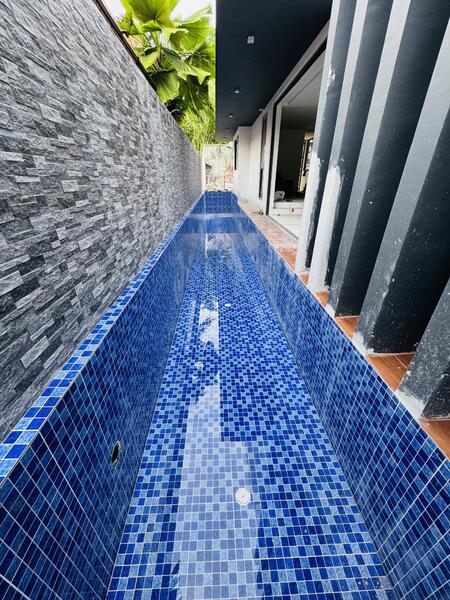 Brand new Semi-D, 4 levels with Lift & Swimming Pool, 5 bedrooms ...