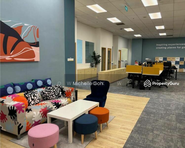 Former Google office with shuttle bus / gym / futsal / foodcourt ...