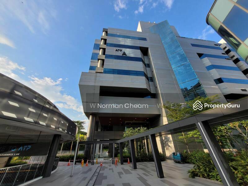 Former Google office with shuttle bus / gym / futsal / foodcourt ...