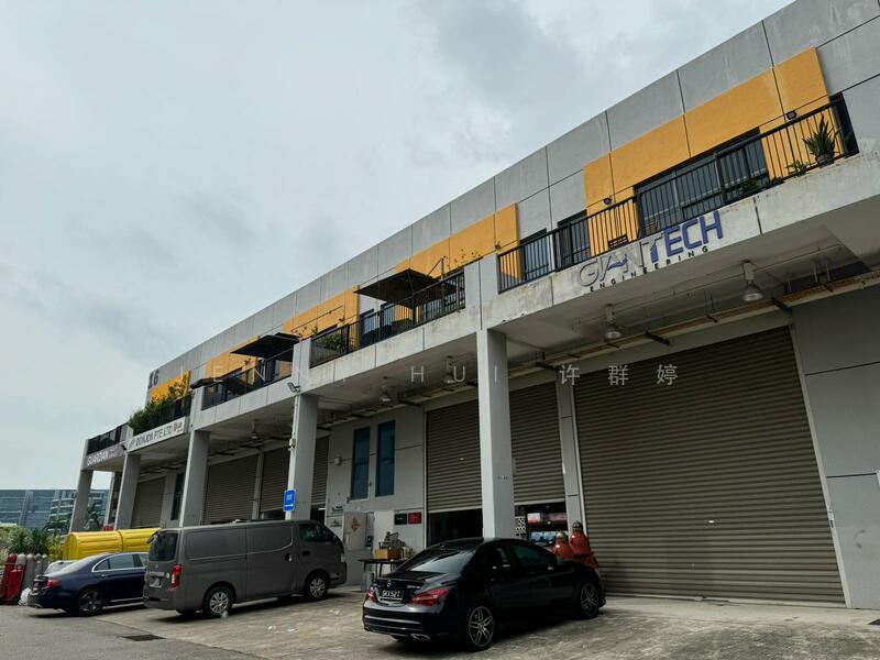Tradehub 21, 8 Boon Lay Way, 3854 sqft, Light Industrial (B1) For Sale ...