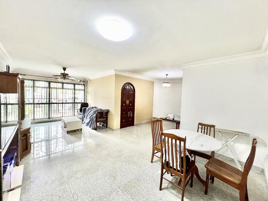 389 Bukit Batok West Avenue 5 HDB Flat For Sale at S$ 628,888 | PropertyGuru Singapore