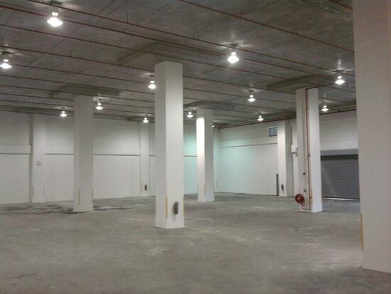 Jurong 40ft Ramp-Up Warehouse Space With 6 Own Loading Bays & Shutters ...