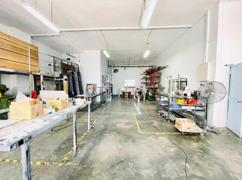 Ground | 6M High Ceiling | Production & Office | 40-Footer Accessible ...