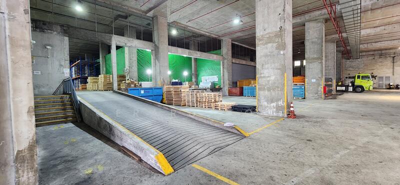 Ground floor | Dedicated bays | 9m ceiling warehouse, 20 Gul Way, 56876 ...