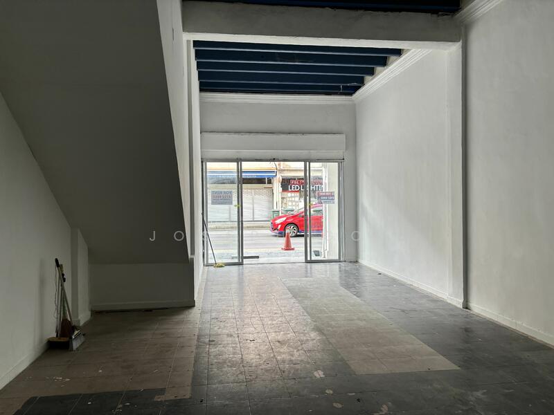 Good Deal HDB Shophouse at Clementi, , 1615 sqft, Shop / Shophouse For ...