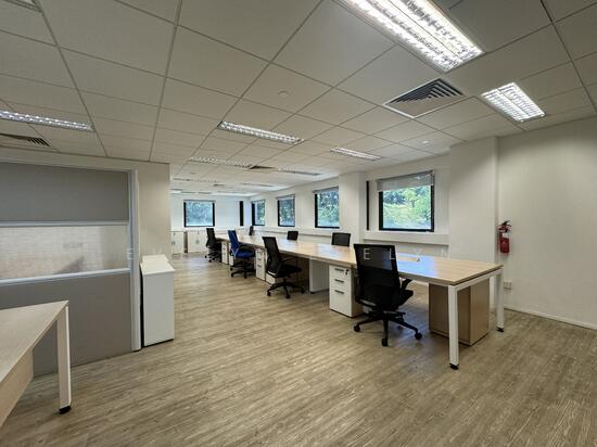 CES Centre, 171 Chin Swee Road, 1432 sqft, Office For Rent, by Evelyn ...