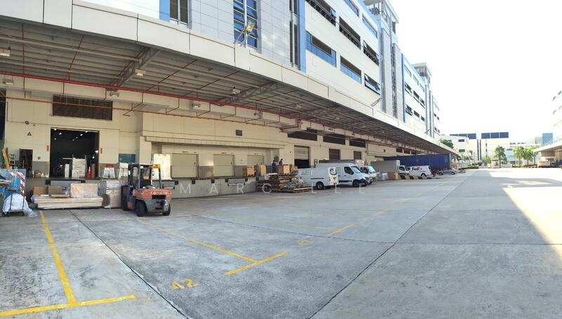 6 Meter High Ceiling | Container Bays | Warehouse Office @ Pandan ...