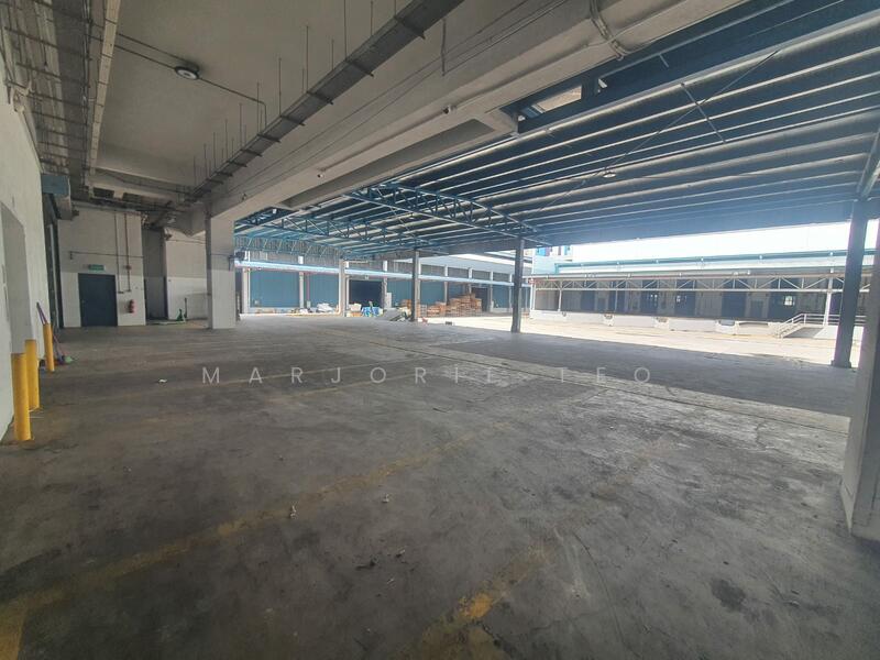 High Power's B2 factory/Warehouse 17,200sq ft with 6m Ceiling Floor ...