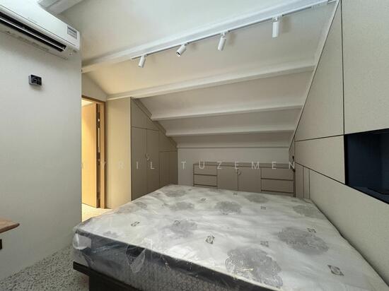 Brand new walk up, , 1 Bedroom, 443 sqft, Walk-up Apartment For Rent, by Cyril Tuzemen, 25363053