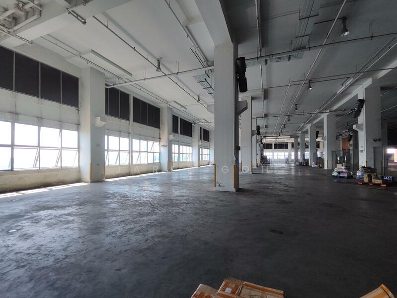 Jurong 40ft Ramp-Up Warehouse Space With Own Loading Bay, Tuas Ave 11 ...