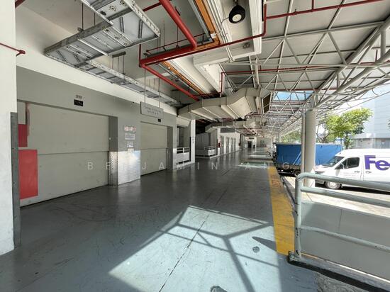 Jurong B1 Industrial unit / Multiple loading bays / Large Floorplate ...