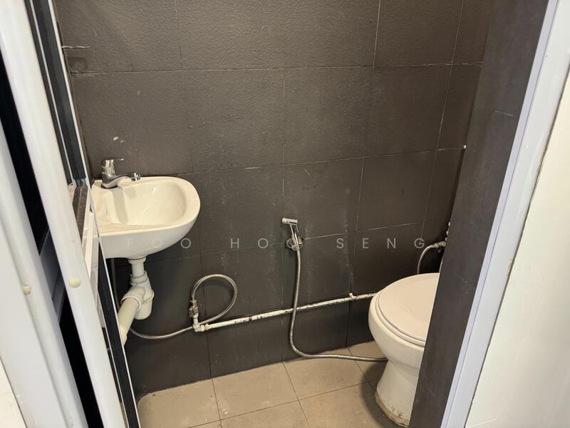 111 Jalan Bukit Merah, 111 Jalan Bukit Merah, 1,313 sqft, Shop ...