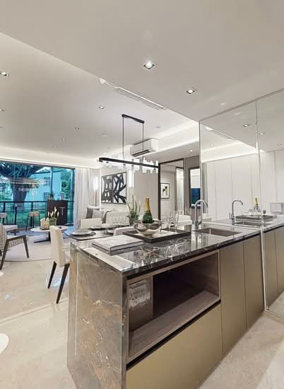 Rare Luxury Condo along Toa Payoh Lorong 1 Condominium For Sale at S ...