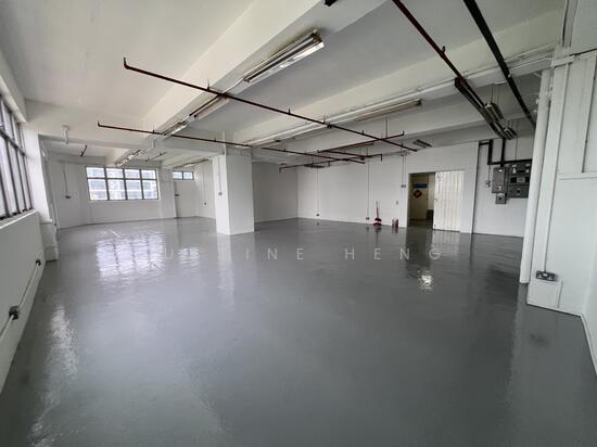 Yi Guang Factory Building, 180 Paya Lebar Road, 1637 sqft, Light ...