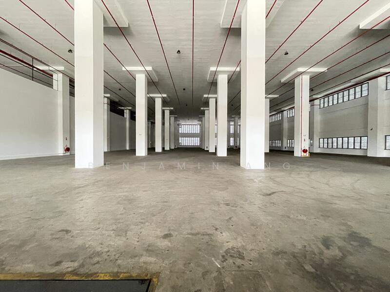 Tuas B2 Unit - Large Floorplate / Regular Layout / Ramp Up / 40' Footer ...
