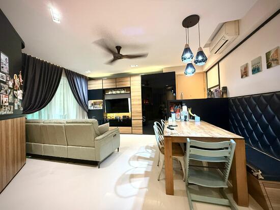 Eight Courtyards Condominium For Sale at S$ 1,350,000 | PropertyGuru ...