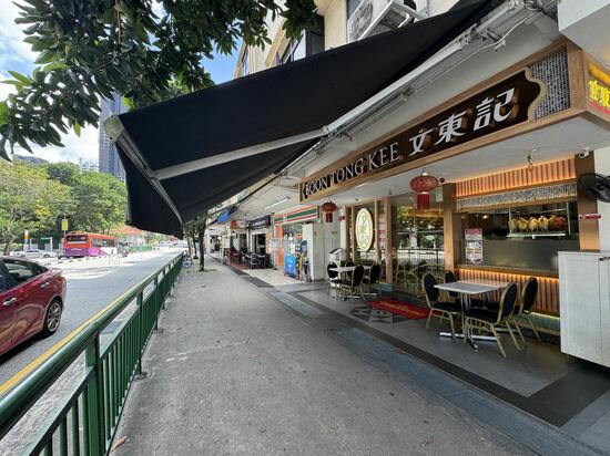 Ground floor single storey private shophouse F&B unit for rent, River ...