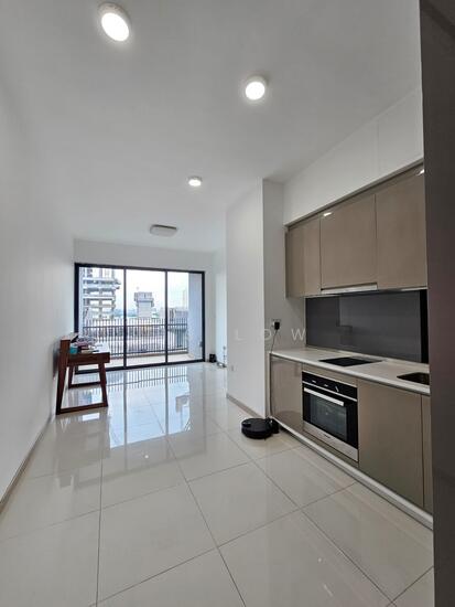 J Gateway Condominium For Sale at S$ 1,400,000 | PropertyGuru Singapore