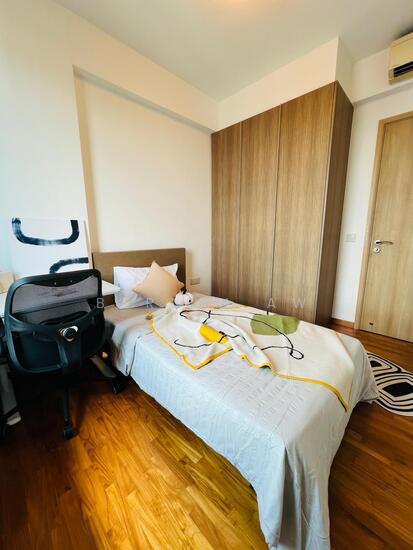 Caspian, 50 Lakeside Drive, Room Rental, 100 sqft, Condominium For Rent ...