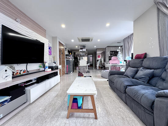 Pristine Heights Apartment For Sale at S$ 2,500,000 | PropertyGuru Singapore