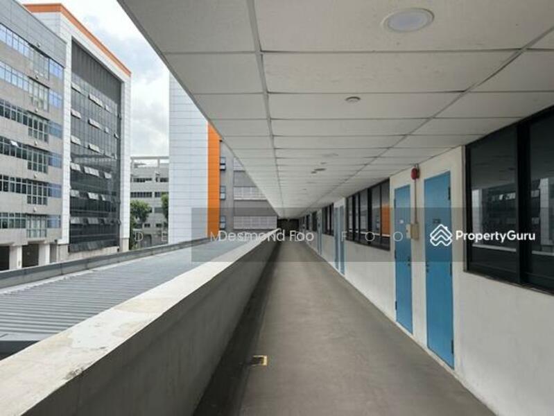 Walk to Woodlands MRT | Corner bright unit facing lifts, Marsiling ...