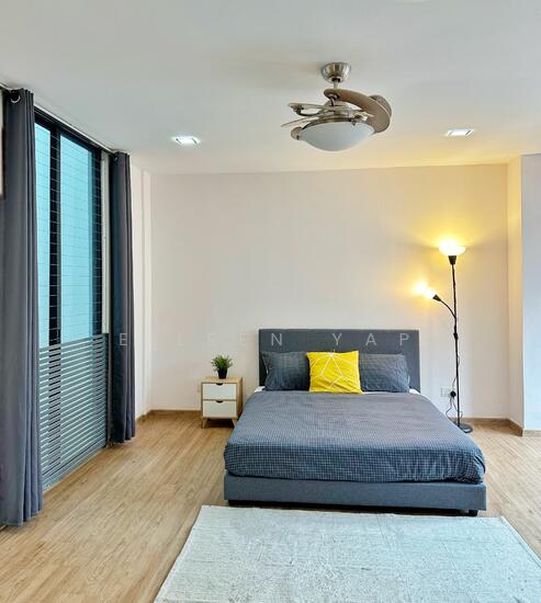 Co-Living Master BR @ Jalan Lapang, , 1 Bedroom, 335 sqft, Terraced ...