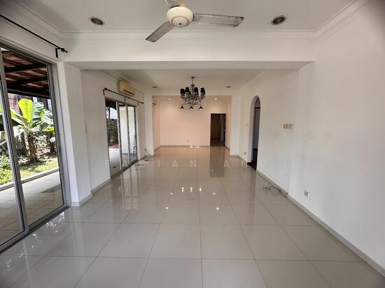 Fuyong Estate Bungalow House For Sale at S$ 1,888,888 | PropertyGuru ...