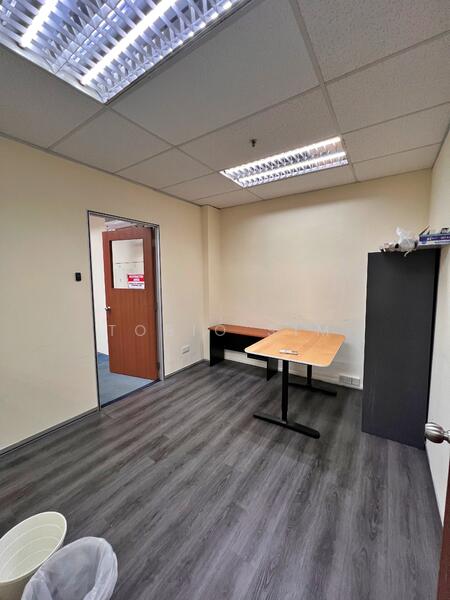 Citilink Warehouse Complex, 102F Pasir Panjang Road, 1884 sqft, Light ...