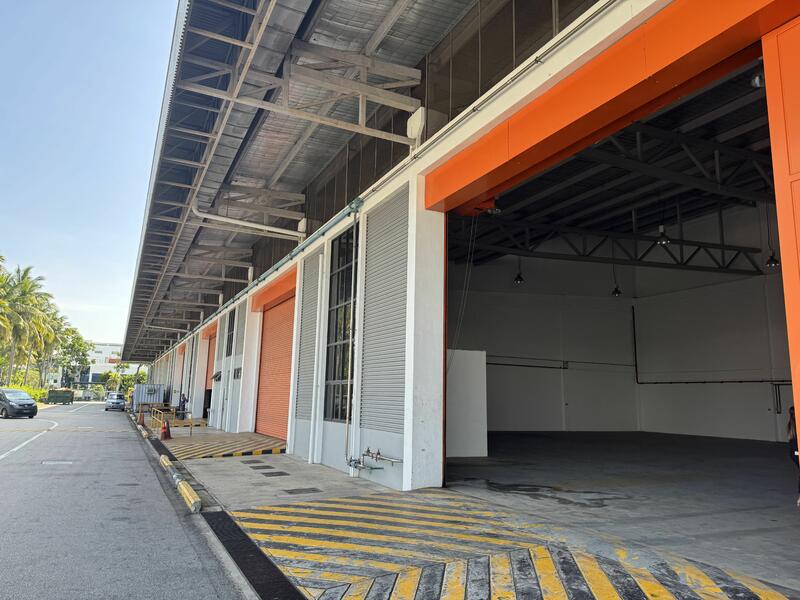 Terrace warehouse / workshop 11m high direct access unit, , 8300 sqft ...