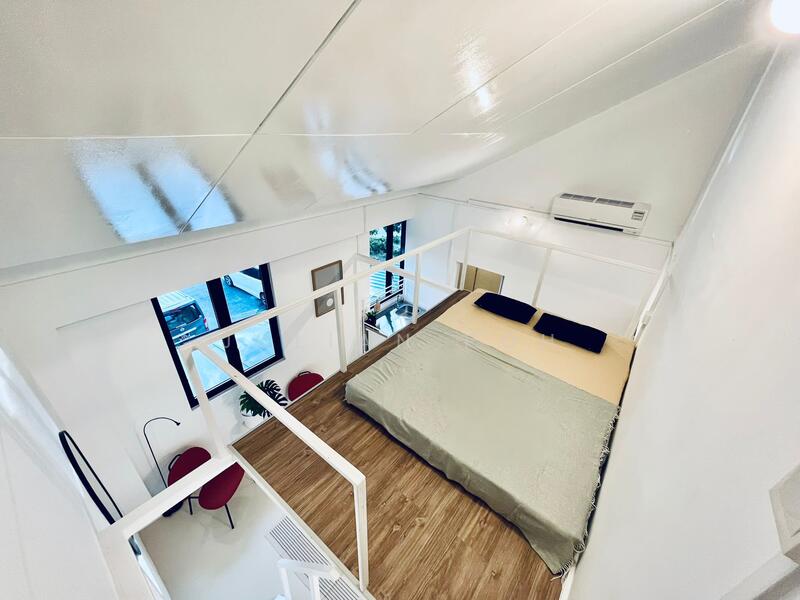 Upper Thomson Mrt Studio Apartment! Seconds walk to MRT from Door Step ...