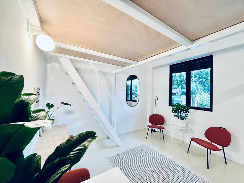 Upper Thomson Mrt Studio Apartment! Seconds walk to MRT from Door Step ...