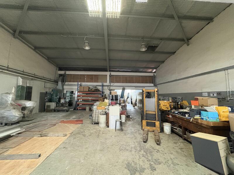 Ground floor Terrace Kallang 5595sqft for sales, , 5595 sqft, Light ...