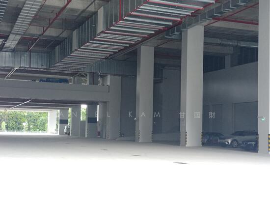 B2 Ground floor factory warehouse heavy floor loading 75KN/m2 docker ...