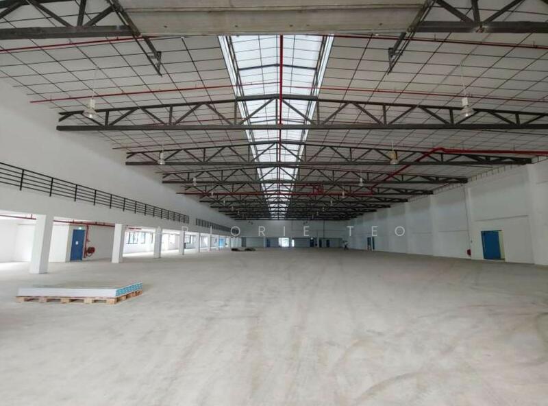 TUAS' 100k sf Ground Floor B2 Factory/Warehouse, Ceiling 6m & 15kN/m2 ...