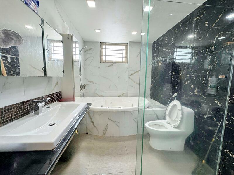 Freeold Corner Terrace @ Lim Ah Pin Road! Walk to Kovan MRT! Corner ...