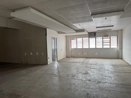 Gold Pine Industrial Building, 126 Joo Seng Road, 1239 sqft, Light Industrial (B1) For Rent, by ...