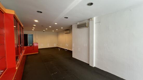 Lorong 27 Geylang (Next to Aljunied MRT Station), Lorong 27 Geylang ...