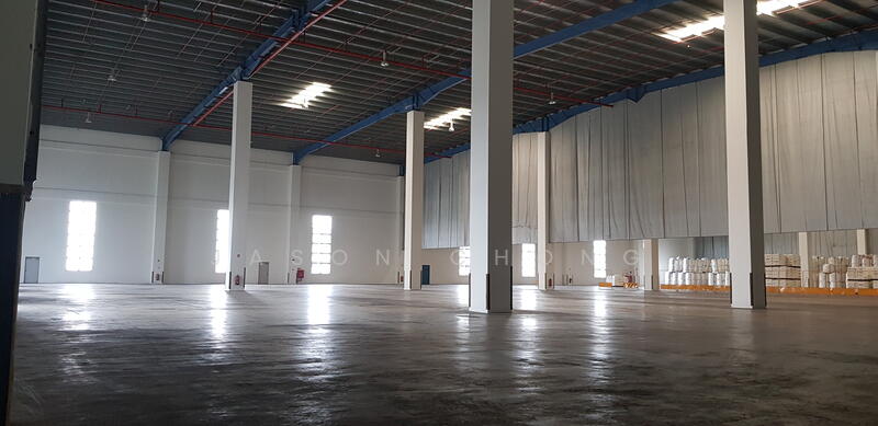Warehouse, Pioneer, Ramp Up, Ceiling 12m, Dedicated Loading bays ...