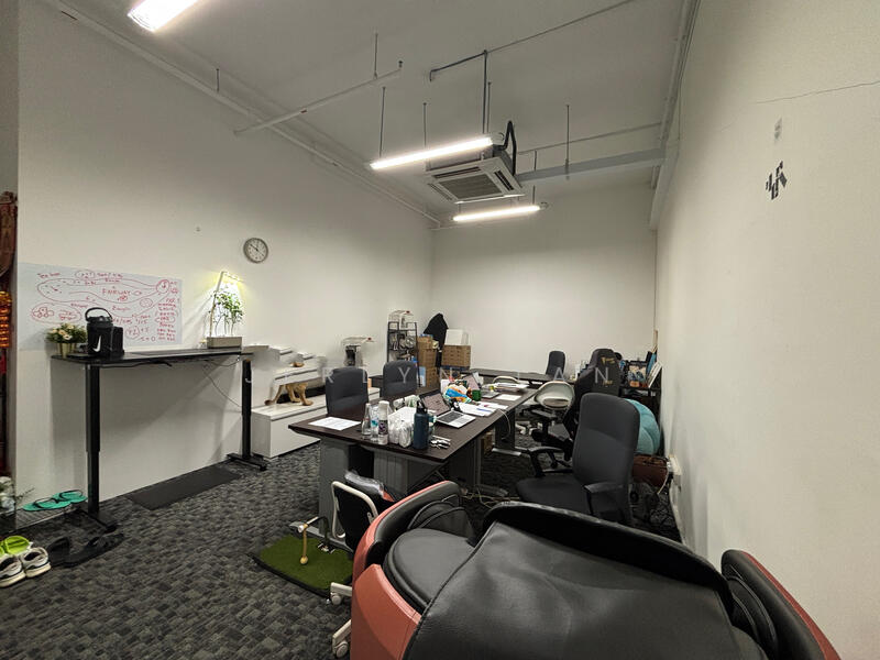 Oxley BizHub 2, 62 Ubi Road 1, 350 sqft, Light Industrial (B1) For Rent ...
