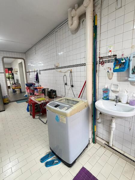 121 Ang Mo Kio Avenue 3 HDB Flat For Sale at S$ 458,000 | PropertyGuru ...