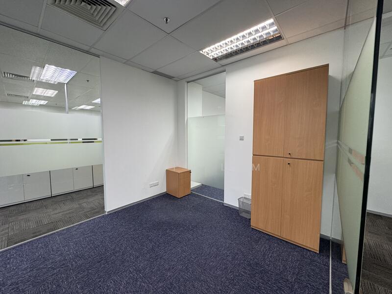 CHEAP FULLY FITTED OFFICE NEAR MRT, , 2,400 sqft, Light Industrial (B1 ...