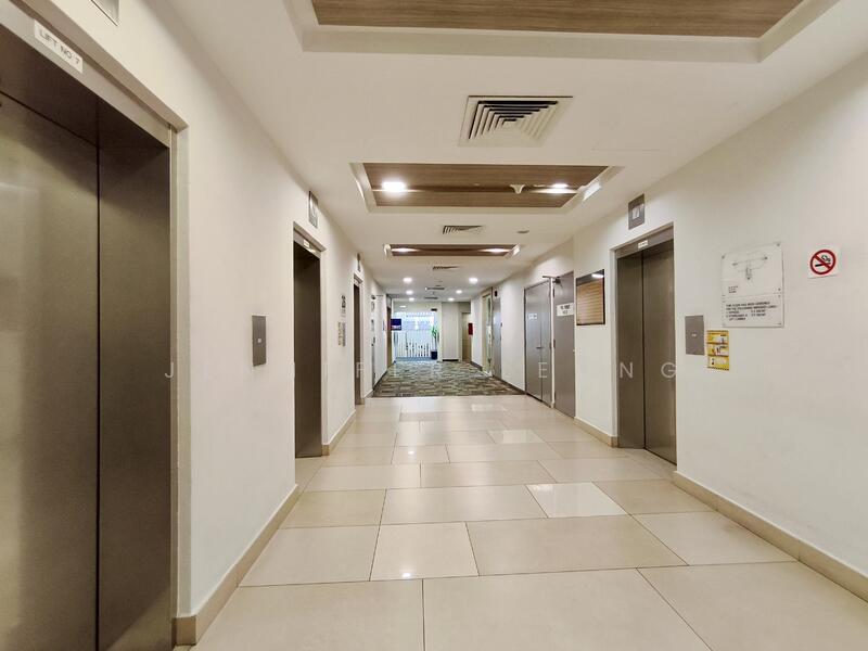 New Listing!! Rare Top Floor Large Office Space @Chinatown Point, 133 ...