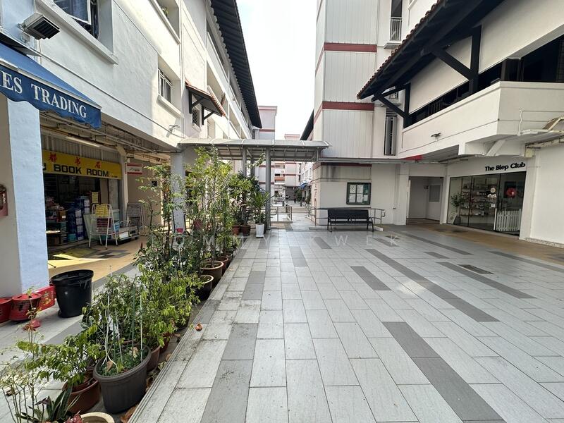 Commercial Properties for Rent - 2 Year Lor, Jan 2026
