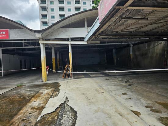 Tan Chong Motor Centre, 911-913 Bukit Timah Road, 36,000 sqft ...
