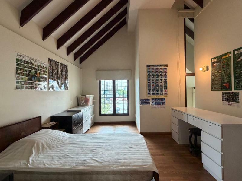 15m Frontage | Elevated | South Facing | 4 Ensuite Rooms | Breezy ...