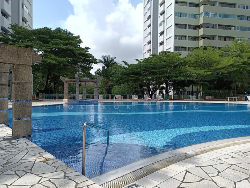 Pine Grove, 1P Pine Grove, Room Rental, 250 sqft, Condominium For Rent ...