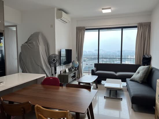 J Gateway, 2 Gateway Drive, 3 Bedrooms, 969 sqft, Condominium For Rent ...