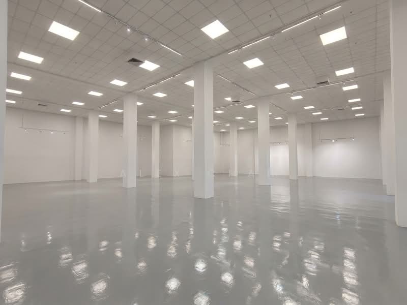 Super Rare | Changi | Bal 28yrs Lease | Near MRT & Mall | Aircon | 10m ...