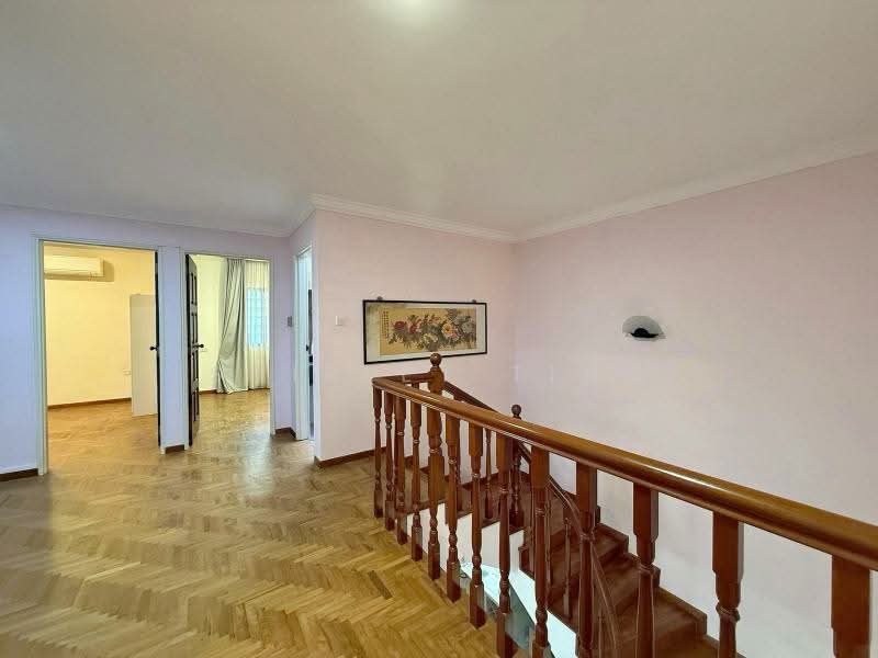 NEAR PARK! NEW LIST! MUST SELL! SEMI-D NEAR MRT! @ WITHIN 2KM TO HENRY ...